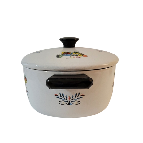 Vintage | Kitchen | Vintage 5s Enameled Stock Pot With Lid | Poshmark